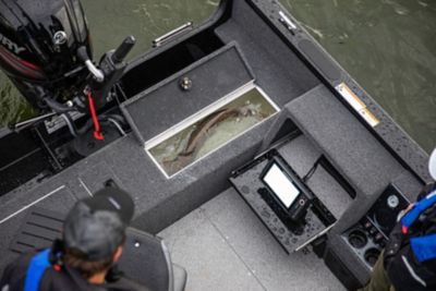 Crestliner 1750 Pro Tiller | 17 Foot Aluminum Tiller Boat