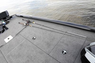 Lund® Renegade 1875 - 18 Foot Crappie Fishing Boats (Mod V Hull)