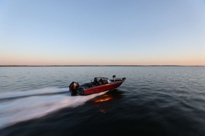 Lund® Fiberglass Fishing Boats - Pro V GL 219 Best Walleye Boats