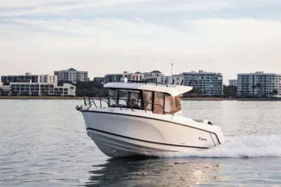 Bayliner T23 Pilothouse Boat | Bayliner
