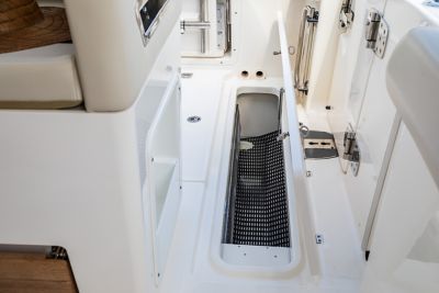 Boston Whaler Boat Configurator