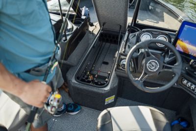 Crestliner Fishing Boats | 1850 Fish Hawk Walkthrough