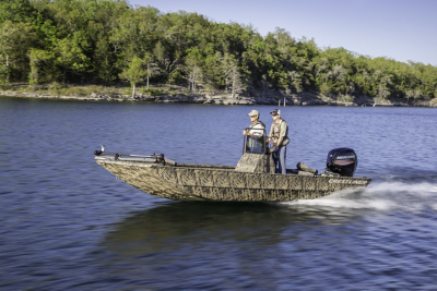 Crestliner Fishing Boats |Retriever Center Console