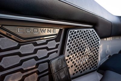 Crowne SL 250 Tritoon | Harris Pontoon Boats