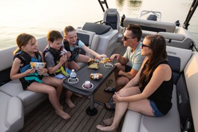 Solstice 230 Tritoon | Harris Pontoon Boats