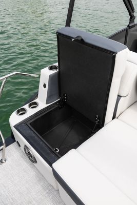 Sunliner Series Tritoon Boats | Harris Pontoon Boats