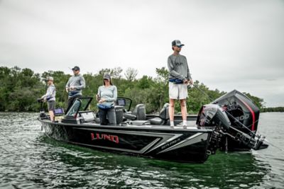Professional Walleye Fishing Boats - Yellow Pike | Lund® Pro V